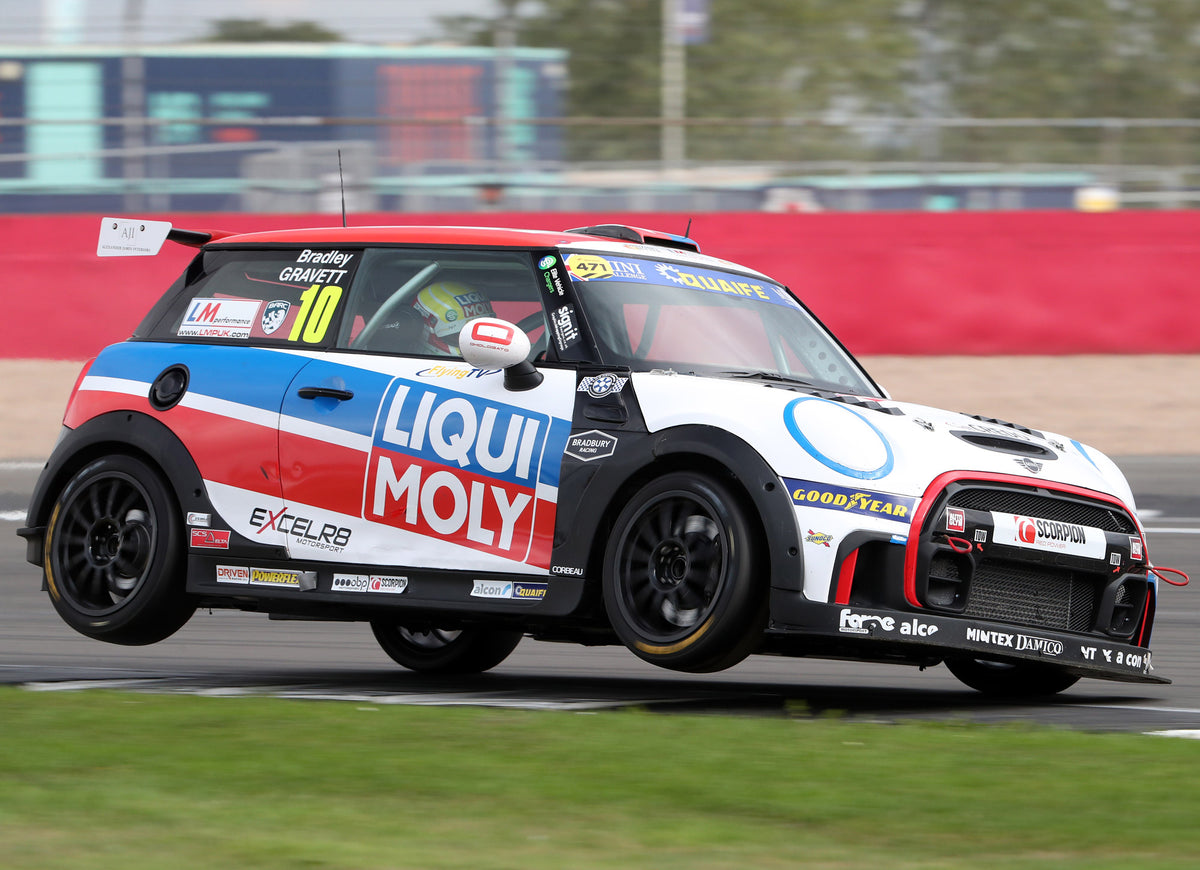 Gravett Racing Partner - EXCELR8 Motorsport – Bradley Gravett